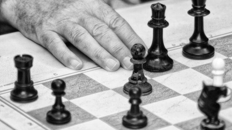 Exploring GM Sócrates' Rise to Fame in the Chess World